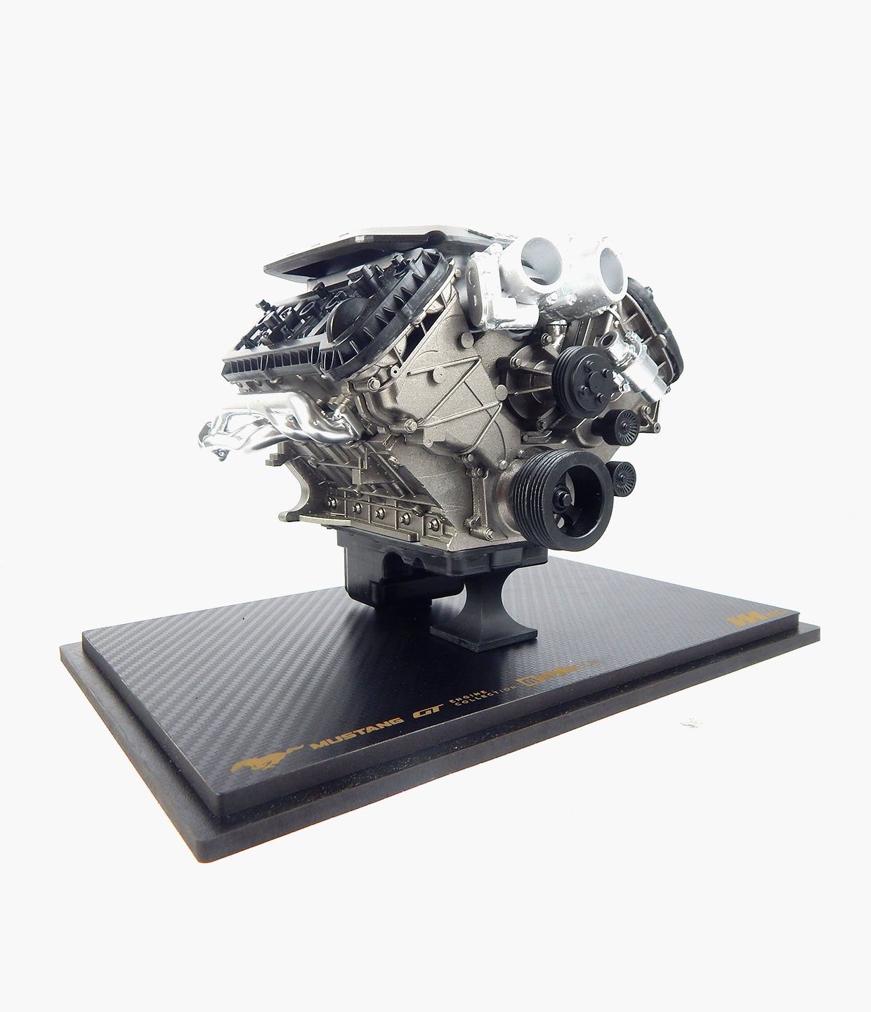 Miniatura Motor Ford Mustang GT Performance Escala 1:5 Com Expositor ...