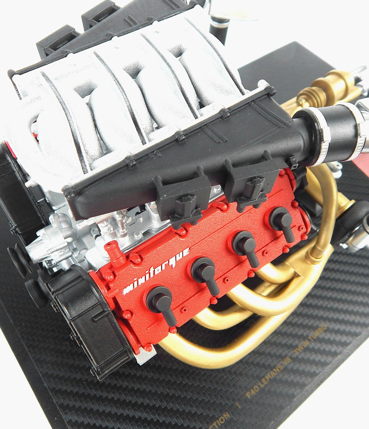 Miniatura Motor Biturbo Minitorque F40LM Escala 1:5 – migliabox.com.br