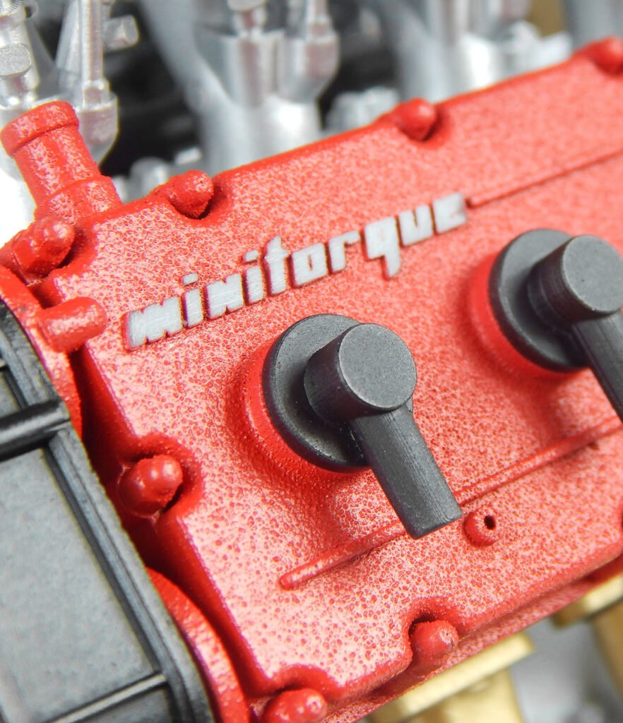 Miniatura Motor Biturbo Minitorque F40LM Escala 1:5 – migliabox.com.br